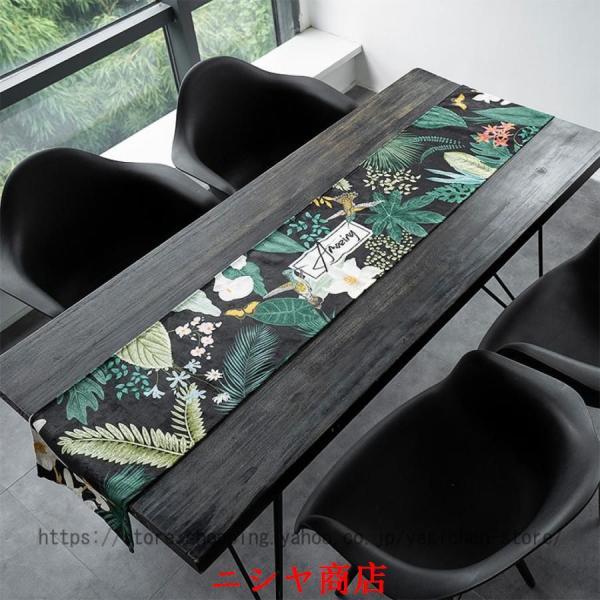 含まれるもの：テーブルランナー1枚サイズ：（テーブルランナー）32*160cm 32*190cm 32*230cm 素材：シェニール  特徴： 抗菌 防臭 柔らかい 滑り止め 丸洗い 耐久性 軽量 お手入れ簡単 洗える 折りたたみ 多用途 ...