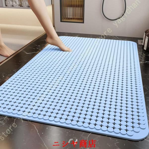 ご来店ありがとうございます特徴サイズ：約35*71cm★ お風呂マットは透水穴の設計で、水分が残らないように排水穴から素早く排水し、水切れがよくていつも乾いて清潔に保ちます。★ 使用後、浴槽に掛けて干すだけで乾きが速いです。優れた防カビ?防...