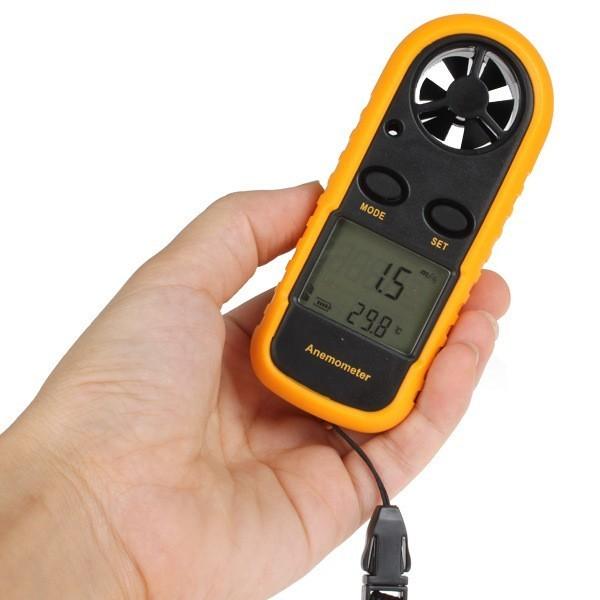 サイズ： 幅40mm×奥行き18mm×高さ110mm 重量 68g    測定単位：m/s・km/h ※他に海外表示のft/min・Knots・Mphがあります。    測定範囲：m/s：0~30 km/h    測定範囲(温度)：-10℃...