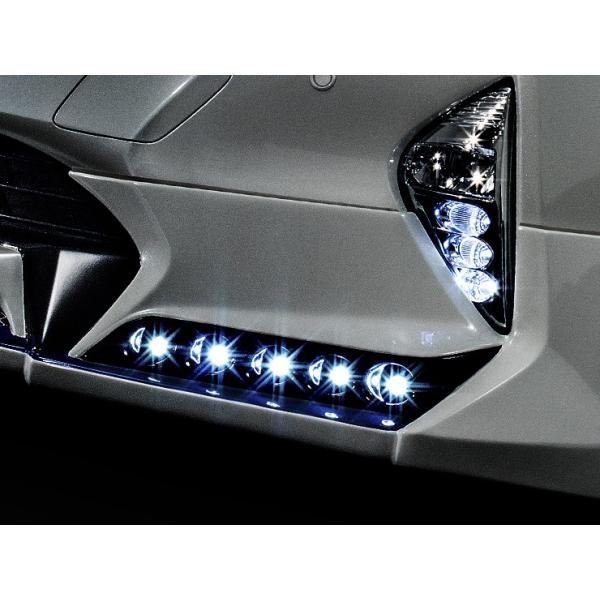 車種：プリウス型式：50系年式：H28.01〜H30.11グレード：A(プレミアム/ツーリング) S(ツーリング) Eカラー：【LED】ホワイト/ブルー特記事項：※フロントハーフスポイラーオプションパーツ。単品での使用は不可。/【送料】*送...