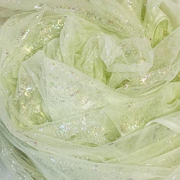 バリエーションコード : 2B26XDNVUD・ラメの輝きが美しい、軽やかでソフトな肌ざわりのチュール生地です。オシャレで可愛く、重ねることでより輝きが際立ち、ボリューム感もアップします。・サイズ：長さ約2mx幅約165cm(有効幅約155...