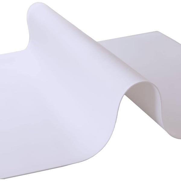 バリエーションコード : 2B2F110DPT「 3つの特徴 」１、エンボス加工された直線ラインの滑り止め　２、調理台の保護・作業効率UP　３、抗菌仕樣「 独自の改良ポイント 」5cm間隔に設計された直線ラインの滑り止め線に沿って、目測でカ...