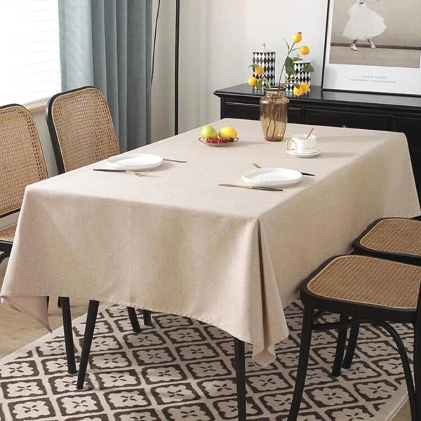バリエーションコード : 2B2GY86RV1撥水性のあるテーブルクロスです。「はっ水性」水をはじきやすいはっ水加工。液体をこぼしてもサッと拭くだけでキレイになります。「北欧風インテリアをお手軽に」ベーシックな無地なので、インテリアとのなじ...