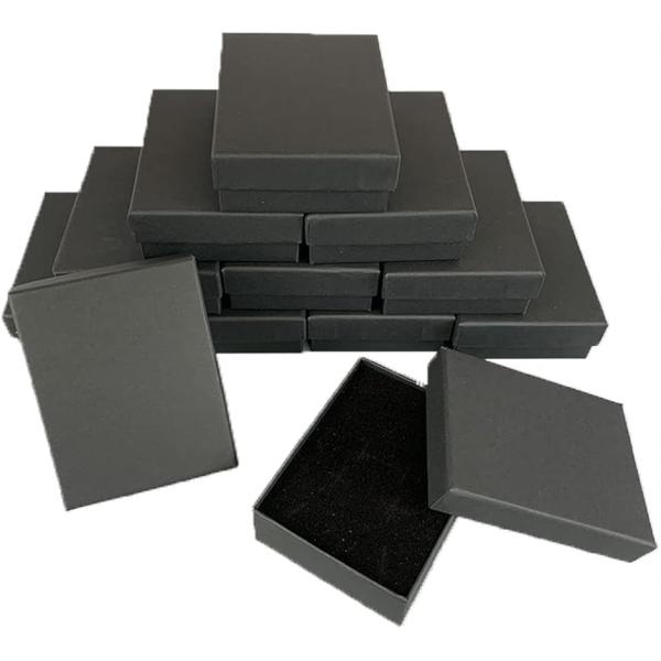 バリエーションコード : 2B2681DDOH「特別な贈り物に」プレゼントの包装にお使い頂けるギフトボックス12個セットです。中のスポンジには切り込みが入っておりますので、ネックレスやイヤリングなどのアクセサリーを収納頂けます。「お得な12...