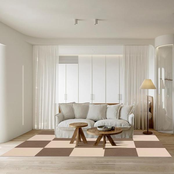 バリエーションコード : 2BUWFFURKW1、「毛玉出にくい、高品質マット」表面は高品質のポリエステルを使い、足触りをより良いために改良の生地を選択する。踏むと暖かくで、気持ちよくになる。裏面は環境に優しい吸着性も抜群のPVC素材を使用...