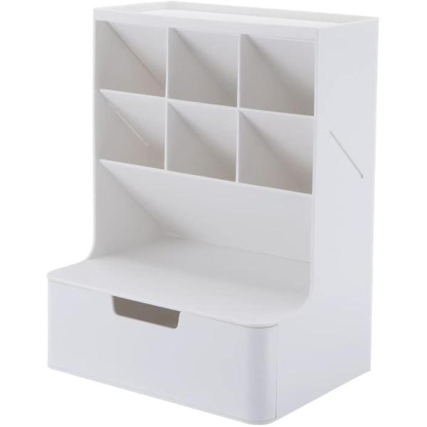 「実用性抜群」スッキリ収納できデスク周りを綺麗に整理整頓できるデスクオーガナイザーです。４５度の斜めデザインがペン立てとしてとても優秀です。学生や社会人の方にオススメの商品。「多機能収納」斜め収納のデザインの他、小物が置けるトレーや大切な物...