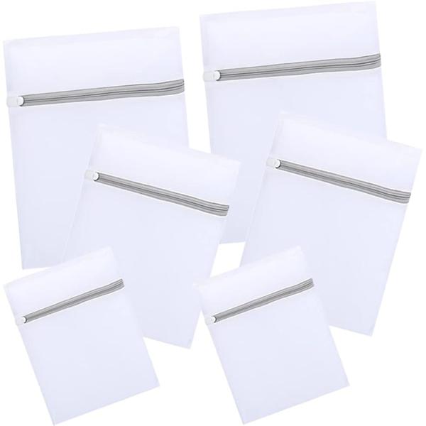 バリエーションコード : 2B2V4K1WWD「大活躍の洗濯ネット」洗濯の際に、衣類の形崩れ、色落ちや色移り、羽毛立ち、もつれや摩擦によるすり切れやキズ等の損傷を防ぐことができます。衣類同士がぶつからないため、洗濯物にシワもつきにくくなりま...