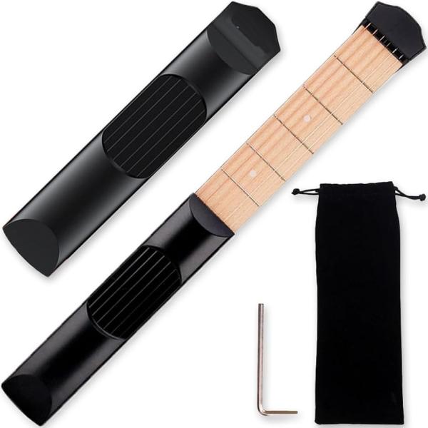 「ギターコード・運指の練習に」ギターコードや運指の練習をしたいけど本物のギターでずっと練習するのは疲れるという方に非常におすすめです。本製品はギターコード・運指の練習に特化した商品になっています。「持ち運びラクラク」専用の巾着袋が付属してい...