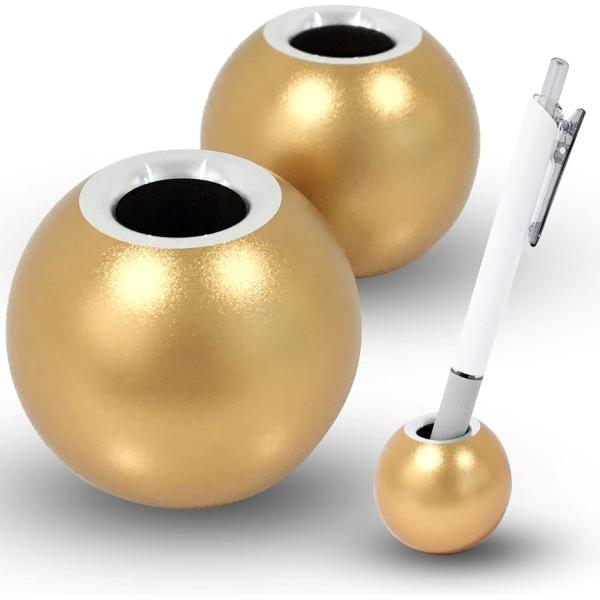 バリエーションコード : 2B42T168XO・「高級感のあるアルミ合金製1本用ペンスタンド」球体をイメージしたお洒落でシンプルなデザイン。オフィスや自宅のデスク、受付カウンターなどに最適です。・「国内外のペンに対応」穴の直径16mmで国内...