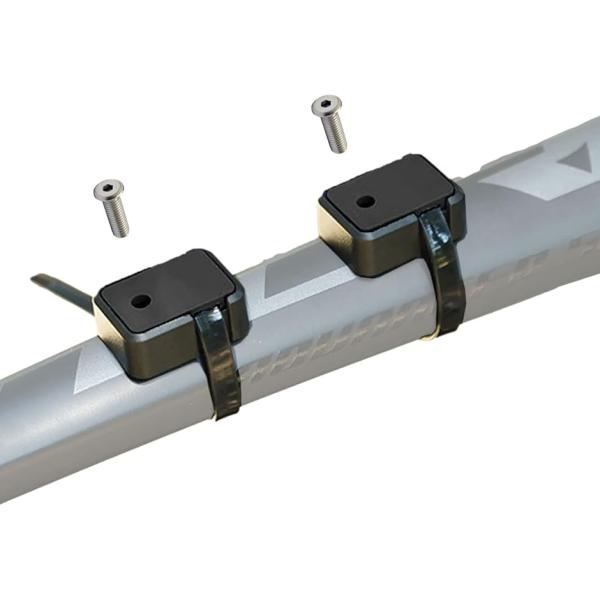 バリエーションコード : 2B4WSW409Y自転車のフレームやフォーク、シートポストなど好きな位置にボトルケージを取り付けることができる、後付けボトルケージアダプター・ボトルゲージマウントです。バンドでフレームなどに固定するので、場所を選...