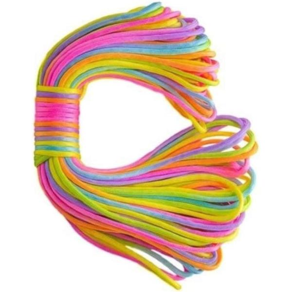 バリエーションコード : 2BUX1T5DOD「耐久性に優れた7芯構造＆高品質ポリエステル製」7芯タイプの強度ある構造に加え、外側は高品質ポリエステル製で摩耗に強く、長期間安心して使用できます。引っ張りに強く、アウトドアや日常使いでも安定し...