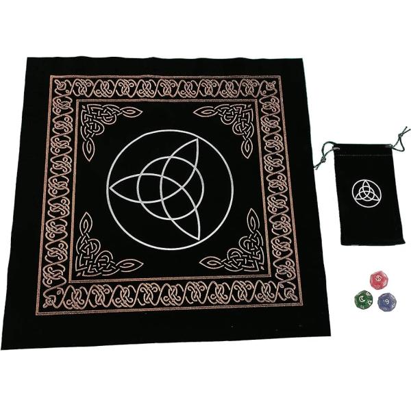 バリエーションコード : 2B6C8JUIK4・クロス：49cmx49cmフランネル素材　タロットポーチ：18cmx10cmベルベット素材　アストロダイス：3個 樹脂素材・クロスは中心に古代ケルトより受け継がれし神秘のデザイン、ケルト模様の...