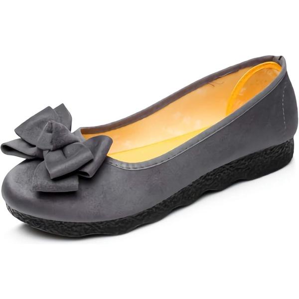 バリエーションコード : 2B8RIL2FLL・靴幅: E・メイン素材: 合皮・表地: スウェード・ヒールのタイプ: フラット・楽ちんなフラットパンプス。サッと履けて歩きやすい。・柔らかく上品なスエード調素材を使用しています。・大きめりぼん...