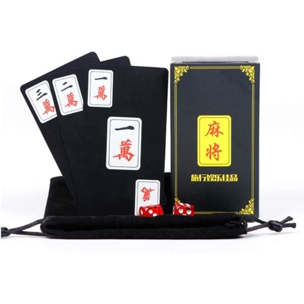 バリエーションコード : 2B9II4L9S6・楽しい麻雀カードゲームセットです。プラスチック素材なので汚れや曲がりに強い。ジュースをこぼしても水拭き、水洗いできるので清潔に保てます。・軽量なので持ち運びにも便利＊仲間との旅行や社員旅行に持...