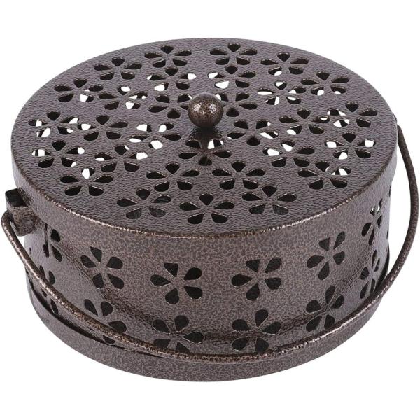 バリエーションコード : 2B82X8U6C4・カラー：古銅 サイズ：15cm x 15cm x 7.5cm(本体のサイズ) 重量：490g 数量：1個（受け皿付き）・鉄製でどっしりした重さがあり、蓋と取っ手付きのオシャレな蚊取り線香ホルダ...