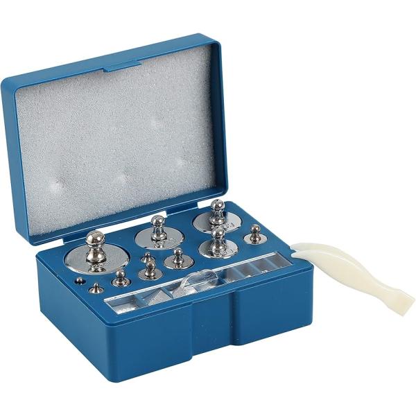 バリエーションコード : 2B8SSJ58C2・M2級の上皿天秤専用の分銅セットです。板状分銅を含め合計で余裕の501g分あります。合計1g分の希少な板状分銅も付属しますので微妙な重量まで計測できます。・表面はクロームメッキ仕上げでピカピカ...