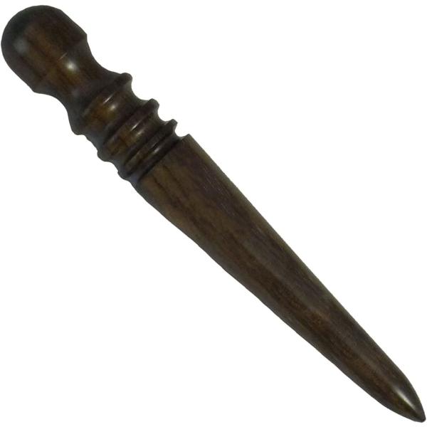 バリエーションコード : 2B8IQH6TFK・美しいコバの仕上がりを目指したい方に。高級家具にも使われる固い木材で密度があるので表面が滑らか、コバ磨きには最適の材質で美しいコバの仕上がりが期待できます。重くて加工が難しい。・コバとは、革製...