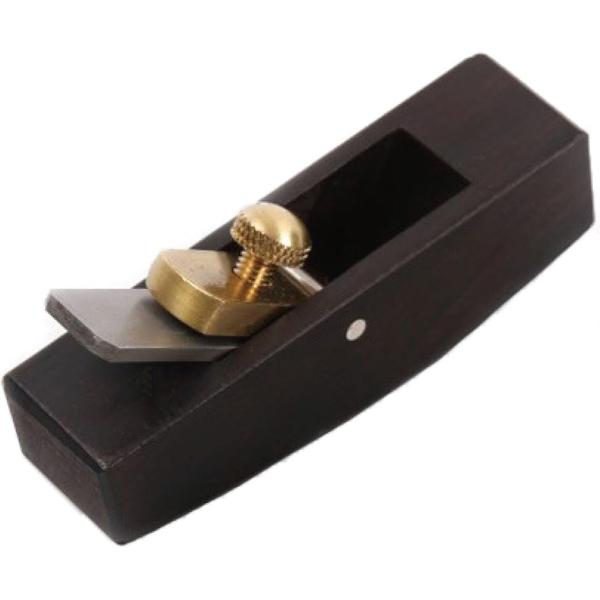 バリエーションコード : 2B8JP3VHY1・牛革の厚さに均一なものは無くレザークラフト製作時には必ず厚い革を薄くする”べた漉き”があります。専用の革漉機もありますし漉き屋さんにヌメ革の厚みを指定する事も出来ますが、専用の機械は高いですし...