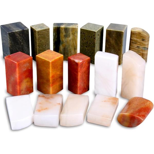 「印章の用途」　あなたらしい落款印があれば、賀状、書、水彩画、日本画、葉書、短冊、一筆箋、半紙、便箋、 など、さらに趣きとあそび心が広がります。印章を作成する篆刻（てんこく）に使用する印石のセットです。サイズ・石材のバラエティーを多く取り入...