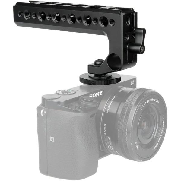 ＊「対応機種」SONY A6500/ A6300/ A6000、LUMIX GH5s/ GH5　キャノン5D 7D 60D 70D、NikonD800等＊「コールドシューホルダーが付き」デジタルカメラに設計されたホットシュー付きのハンドルで...