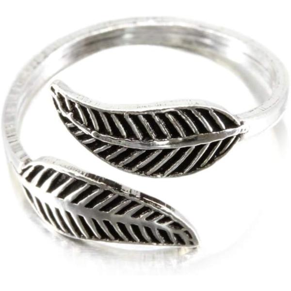 バリエーションコード : 2B8RQS5601メンズ用にデザインされたシンプルでかっこいいトゥリング。ビンテージ感溢れる燻しブラックが無骨な男性の足元にぴったりです二枚のリーフが立体感の仕上がりに。愛着の湧く一品です裸足やサンダルに合わせれ...