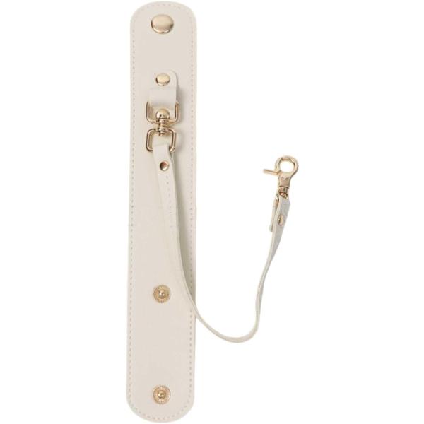 バリエーションコード : 2B90NQT36Lグローブや手袋の紛失防止に。ストラップ付でバッグに取り付け可能なレザーグローブホルダーです。3色からお好きなカラーをお選びいただけます。使わない時でもバッグのアクセントになるデザイン。使い方簡単...