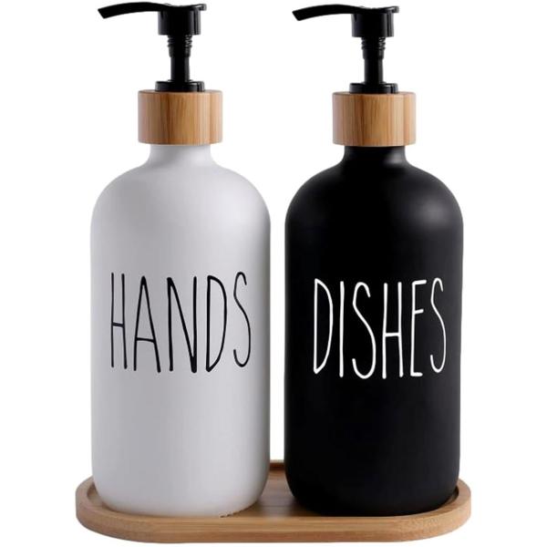 バリエーションコード : 2B90QPYVU0手洗い用と食器洗い用のソープディスペンサー2個セットです。HANDS(手洗い用)とDISHES(食器用)と大きくラベルが施されており、キッチンにはこれ１つでOK。各ボトルは500mlの大容量で、...