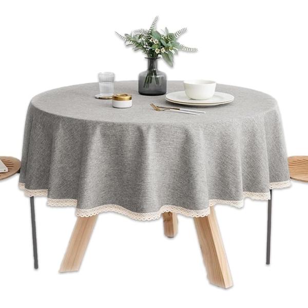 バリエーションコード : 2B91DPTK45「北欧風テーブルクロス」お洒落で可愛い北欧デザインのフリンジ付き円形テーブルクロスです。日常の食卓を華やかに彩ります。このテーブルクロスは、撥水・防水機能を備えたポリエステル素材で、食事中の汚れ...