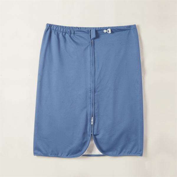 バリエーションコード : 2B93RGP9L2「3層構造で高い防水性と快適性」 本商品は、肌触りの良い柔らか素材の外層、TPUフィルムを内蔵した高品質防水素材により水の浸透を防ぐ中層、竹繊維で抗菌処理+消臭機能を採用した3層構造です。これに...