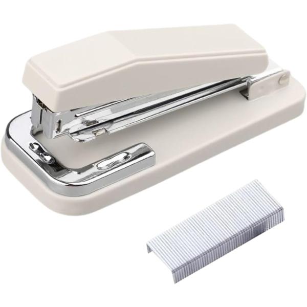 「回転機能付き」特徴的な回転機能を搭載し、自由にホッチキスの向きを変えられます。中綴じがスムーズで手間が省け、作業効率が向上します。「滑り止め設計」安定した作業が可能な滑り止め設計。卓上での使用に最適で、ホッチキスが安定して固定され、安心し...