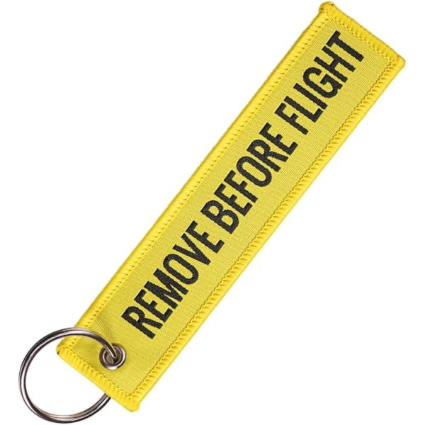 バリエーションコード : 2B9C3P8U9Y「Remove Before Flight」タグをモチーフしたキーホルダーです。荷物タグとしても使用できます。このフレーズは、ファッションやアクセサリーでも需要があり、キーチェーンや衣類などに見...