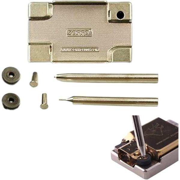 「メンテナンスセット」ジッポ等オイルライターのメンテナンスセット。フリントホイール等の劣化により着火がしづらくなった際、自分で簡単に交換・お手入れができるキットです。「セット内容」交換用工具・交換用台座・フリントホイール・リベットのセット。...