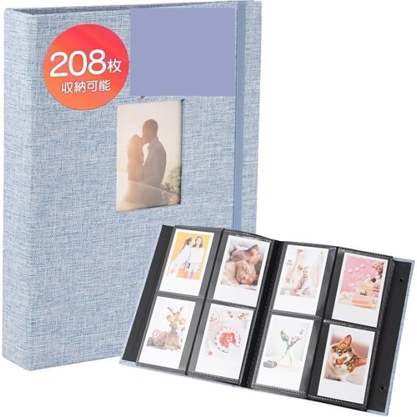 バリエーションコード : 2B9FGWXUNH「 チェキアルバム 」 瞬間の思い出を色褪せずに保管できるチェキアルバムです。大容量でたくさんの思い出を収納できます。「 大容量 」 ついつい撮りすぎても安心の２０８枚も収納できる大容量アルバム...