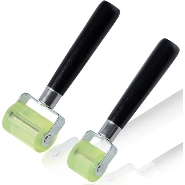 パッケージは含まれています：3cmローラーx1、5cmローラーx1。材質：ローラーは高品質のシリコーン材料で作られ、丈夫で、遮音材を傷つけません；黒い木製ハンドル、滑らかな表面、快適なグリップ；リンク部分は高品質のステンレス鋼で作られ、リン...