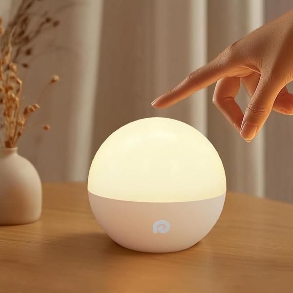 バリエーションコード : 2B9KVK2UDT「4in1間接照明＆様々なシーンで活躍」ベッドサイトランプとして、夜中にトイレに行ったり、水を飲んだりするときは役に立ちます。授乳ライトとして、夜間の授乳やおむつ替え時は薄明るくして、就寝前の絵...