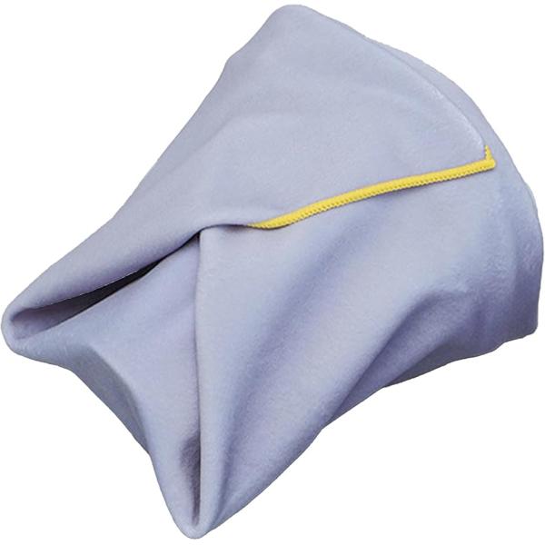 「布がくっつくカメラケース」布同士がくっつくことにより自在にカメラを包めるラッピングクロス。汚れのふき取りもできて様々なシチュエーションに幅広く対応する優れものです。「ストラップ対応」布同士がくっつくためあらゆる状態でのラッピングが可能。ス...