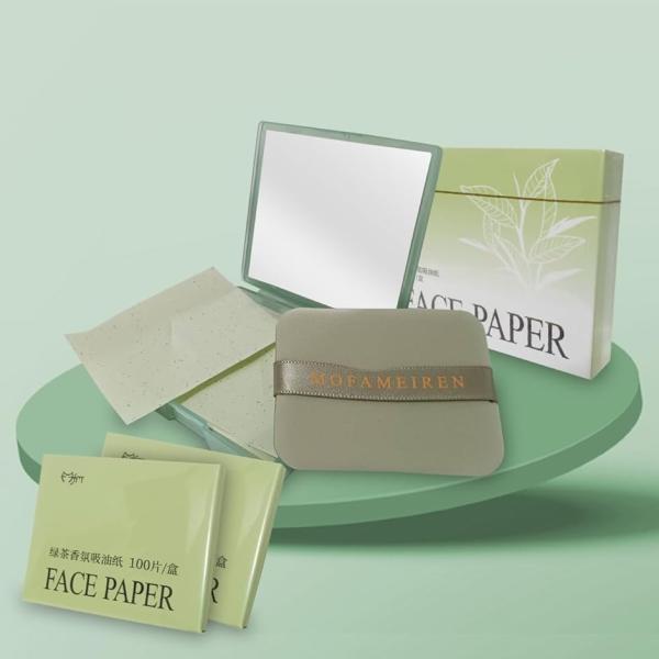 バリエーションコード : 2B9JXOIL44「あぶらとり紙はここまで進化した。。」携帯性、耐久性、吸収力、三つを兼ね備えたあぶらとり紙。鏡付専用ケースに100枚の紙を収納しながらコンパクトで薄手。更に交換用、そのままでも持ち運び可能な10...