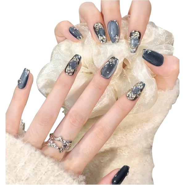 バリエーションコード : 2B9NOPXUCV貼るだけで簡単に装着できるネイルチップです。忙しい日でもさっと装着できるので、ネイルサロンに行く時間がない方やネイル初心者にもおすすめです。気分やイベントに合わせて手軽にネイルデザインを変えるこ...