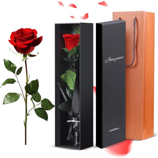 「本物の美しさを長く楽しめる特別加工」 本商品は生花が美しい状態を維持するために特殊技術のプリザーブド処理を施しています。水やり不要で3〜5年ほどみずみずしさを保つため、お世話の手間をかけずにいつでも凛と咲き続ける姿を楽しめるのが魅力です。...