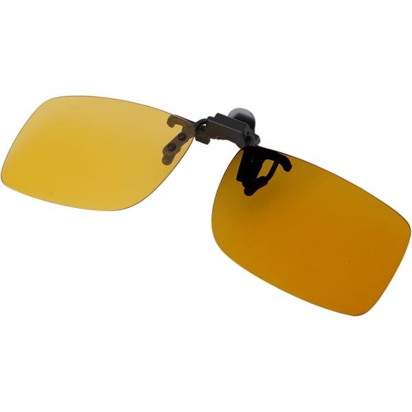 バリエーションコード : 2B9NQJHYY1偏光レンズが効果的に光をカットし、視界をクリアに保つクリップサングラスです。大変軽量ですので、おかけになっているメガネに取り付けても気になりません。お使いのメガネに簡単に取り付けられるクリップオ...