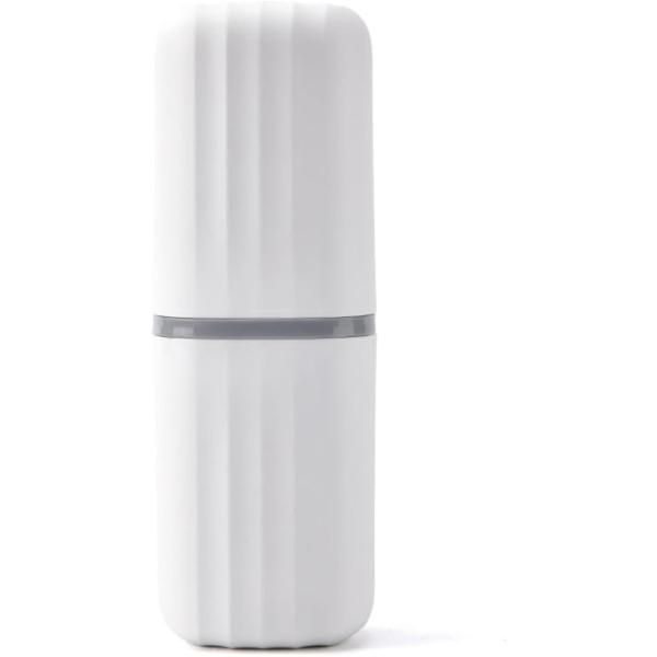 バリエーションコード : 2B9QK0J68Y「便利な一体型」本製品は歯ブラシケースとうがい用コップの2つの用途を兼ね揃えた2in1設計です。3セクションの仕切りがあり、歯ブラシ・歯磨き粉・マウスウォッシュパウチなど分別して収納が可能で、軽...