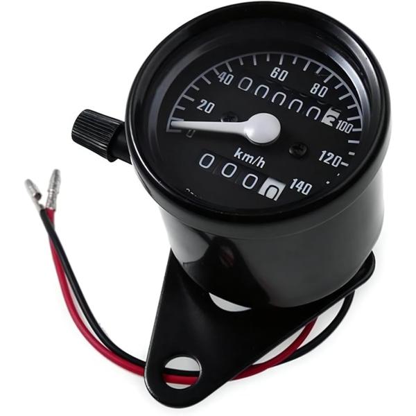 バリエーションコード : 2BU3NPV9XQ「商品概要」速度計と走行距離計を備えたバイク用の汎用スピードメーターです。メーターは大きく見やすく、最高速度140km/hまで測定可能で、オドメーターとトリップメーターも備えています。「機械式メ...