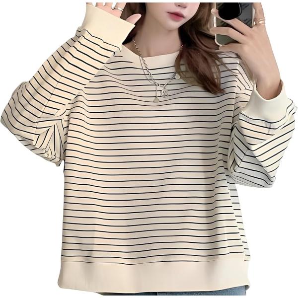 バリエーションコード : 2B9R9VUT81顔周りをスッキリ見せてくれるクルーネックがポイントのボーダーシャツです。様々なボトムスに合わせやすい、シンプルな丈感で着るだけでこなれ感を演出。着丈はパンツに合わせてインもアウトもできるシルエッ...