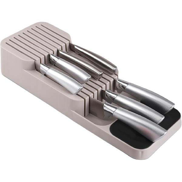 バリエーションコード : 2B9V0JYUKY「スッキリ収納でキッチンを整理」二段構造のデザインで、小型ナイフを上段、大型包丁を下段に分けて収納可能な包丁スタンド。9本の包丁やナイフを収納でき、キッチン周りをコンパクトに整理整頓できます。「...