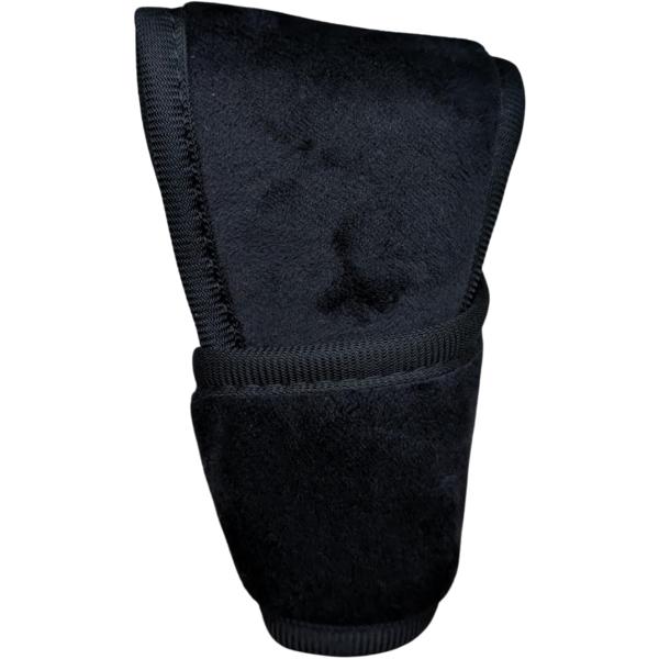 バリエーションコード : 2B9VNKFFN0お手軽にシフトノブをドレスアップできる 「汎用シフトノブカバー」です。使用することで上品かつスポーティーな雰囲気を演出します。メッシュタイプは通気性があり、やわらかな触り心地で、夏でも安心して操...