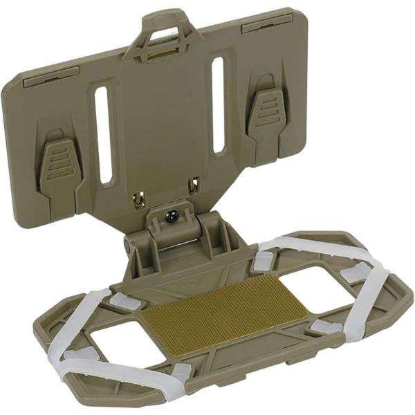 バリエーションコード : 2B9VXNLKDGタクティカルベストに取り付けるためのスマートフォン用ホルダーです。ハンズフリーでナビゲーションボードが見れるので、より快適にサバゲーを楽しむことが出来ます。様々なスマホを強力にホールド「滑り止め...