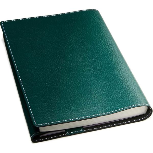 バリエーションコード : 2B9W55TWX4「B6判サイズの本革ブックカバー」レザーソムリエ監修の贅沢な手触りと高級感。シュリンクレザーがしっとりと手に馴染み、使うほどに愛着が増します。お気に入りの本を格上げするブックカバーで、至福の読書...