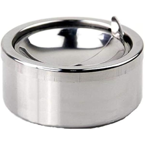 ステンレスならではの質感や重量感。シンプルでありながら高級感あふれるデザインされたふた付き灰皿です。コンパクトですが大容量。吸殻がたっぷり入ります。場所をとらない大きさで、ちょうど良いサイズです。においも煙もシャットアウト。吸殻の飛び散りも...