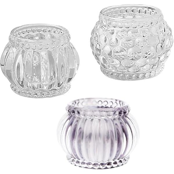 バリエーションコード : 2BJ3VRUSKKシンプルモダンでありながらどことなく温かみを感じさせてくれるデザインのキャンドルホルダー3種セットです。裏面に施された大小の凹凸が光に反射し、クリスタルのような輝きを放ちます。日常に取り入れやす...