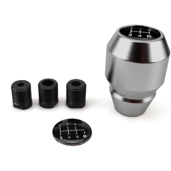 バリエーションコード : 2BJ6KTQ90T・運転をより楽しく: スポーティー な アルミ シフトノブ は、約250gと適度な重さで、シフト操作がいつもよりスムーズになることが期待できます。これによりシフトタイムが短縮され、ストレスなくス...